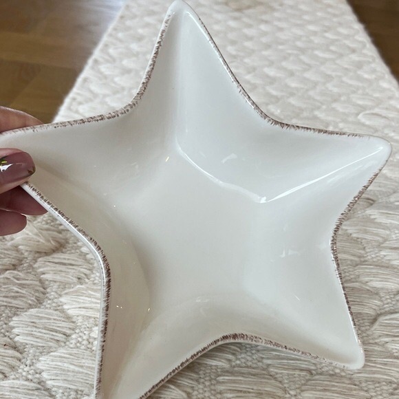 Pottery Barn | Dining | Pottery Barn White Ceramic Star Dish | Poshmark